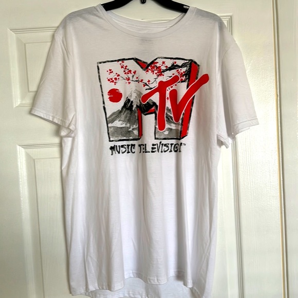 MTV | Shirts | Mtv Music Television Mount Fuji Logo L White Tee Shirt ...
